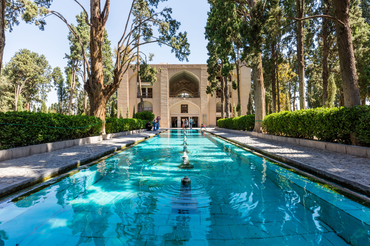 Fin Garden of Kashan: A UNESCO Persian Garden in Desert